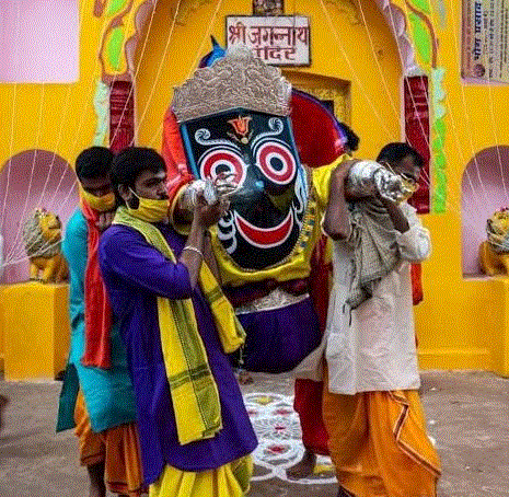 A unique tradition of mock warfare at the Bastar Goncha Festival